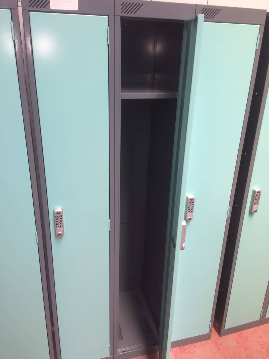 Heated lockers - Lockers For Schools And Leisure