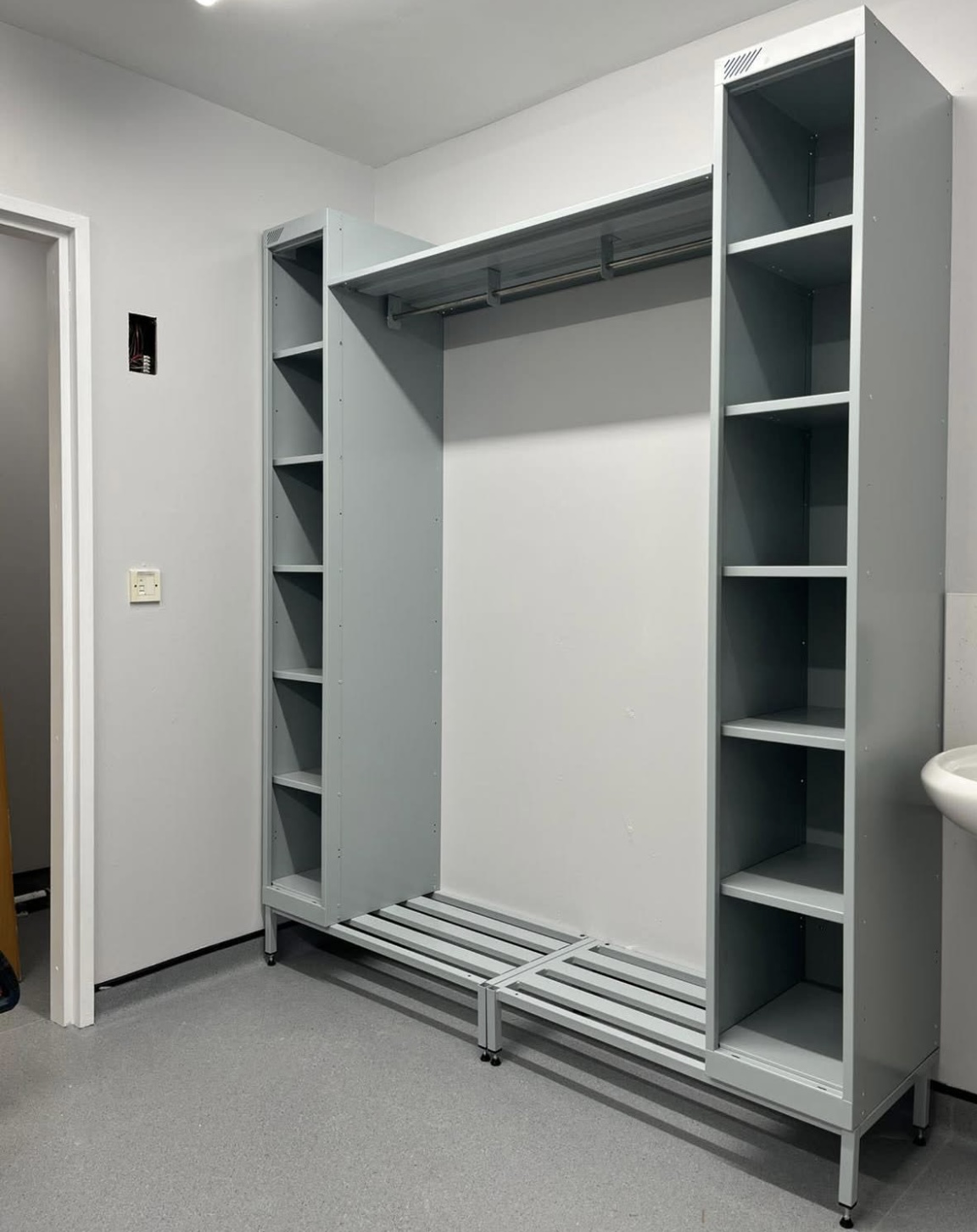 Drying room lockers with coat hanging rails - Lockers For Schools And ...